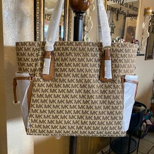 Michael Kors Bags | Authentic Tote | Poshmark